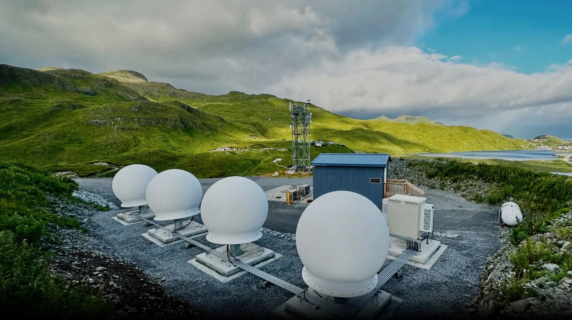 Incroyable Starlink veut installer 40 antennes en Suisse et faire un ...