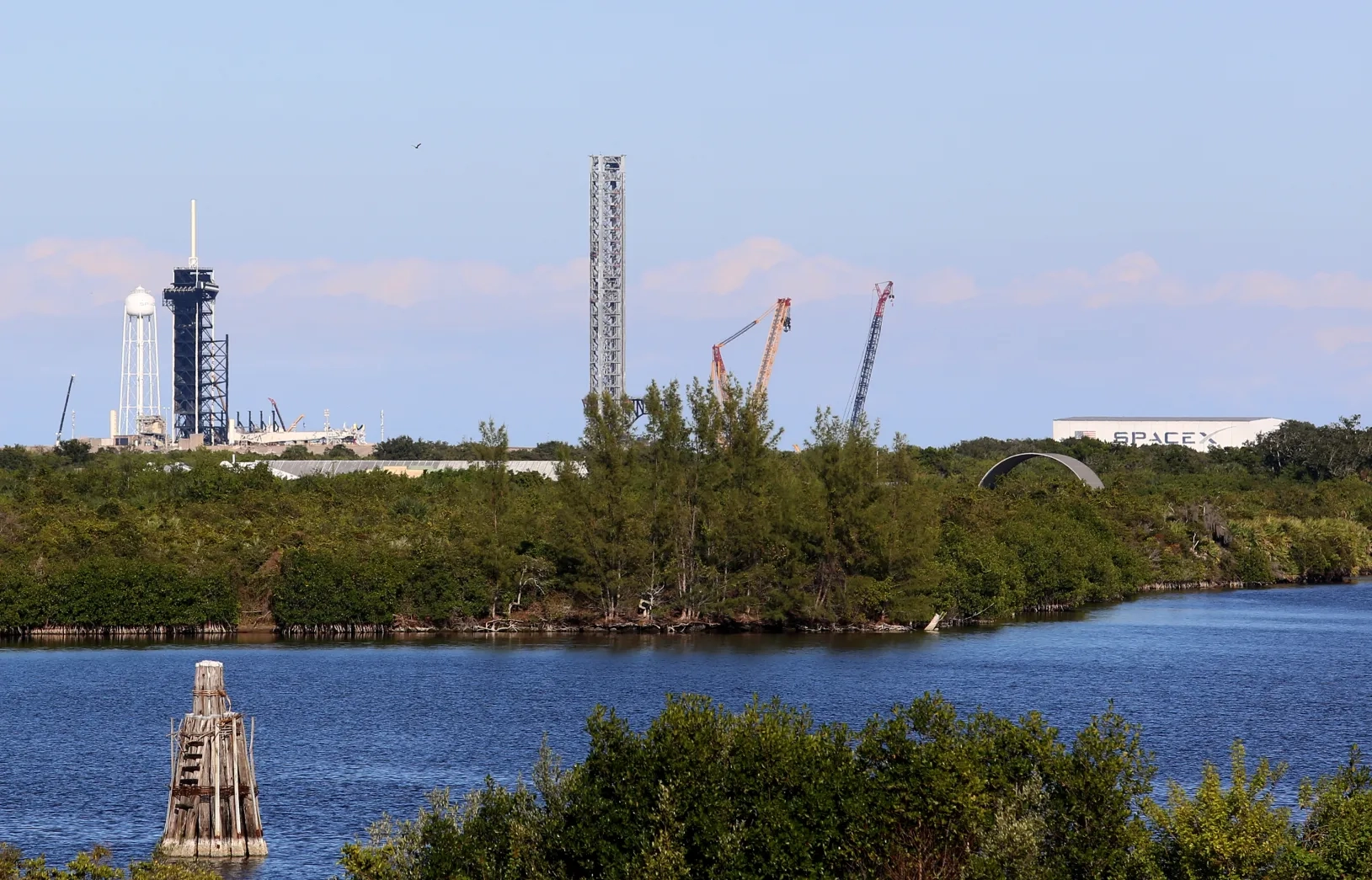 Starship se prépare à un lancement depuis la Space Coast prévu dès mi ...